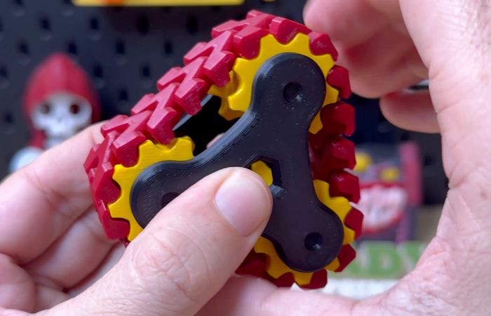 3D Printed Fidget Track